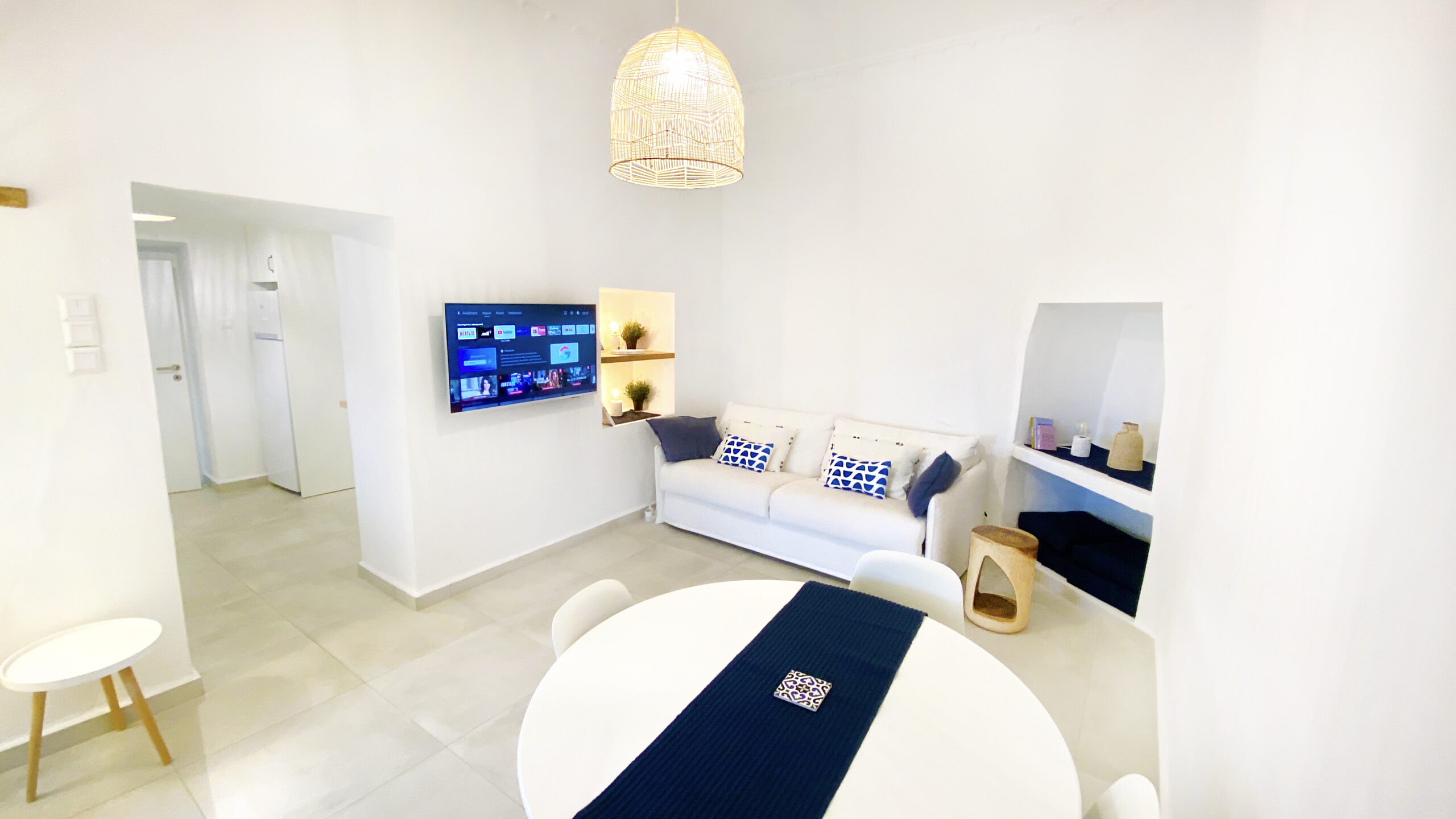 Loukia's Cycladic House Syros – Loukia Studios & Suites Kini, Syros